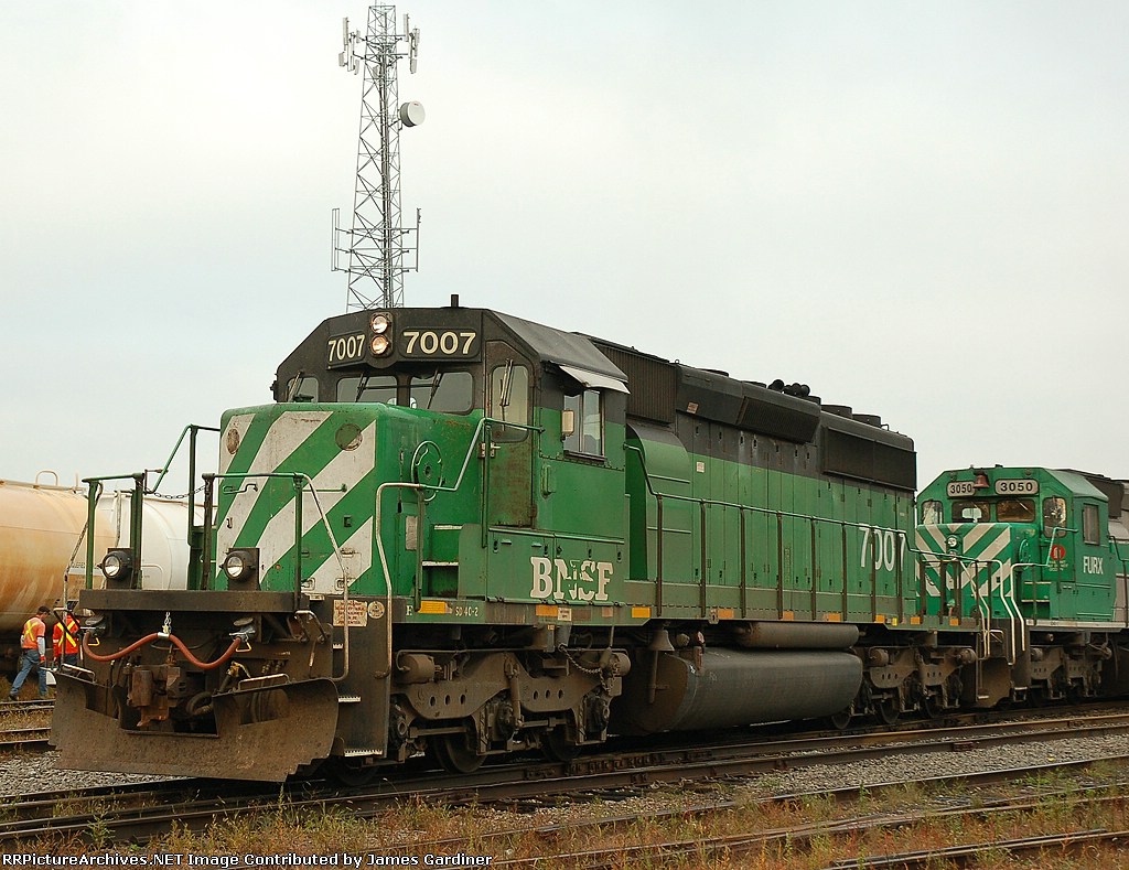 CN 394 making a lift